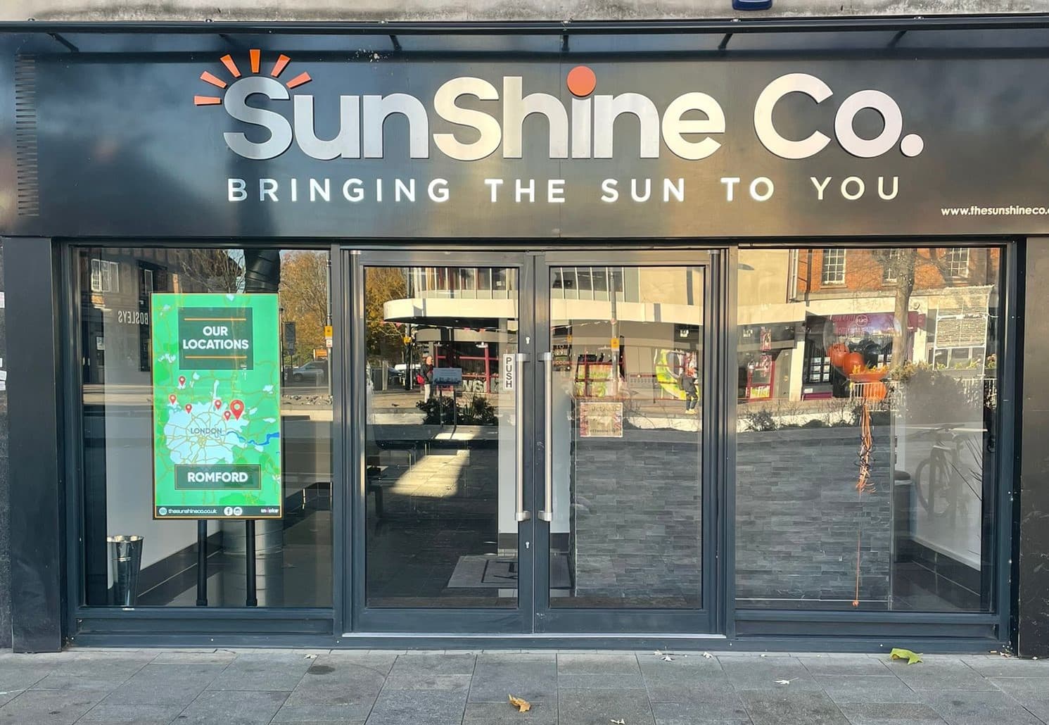 Digital Signage for Salons | inVoke™