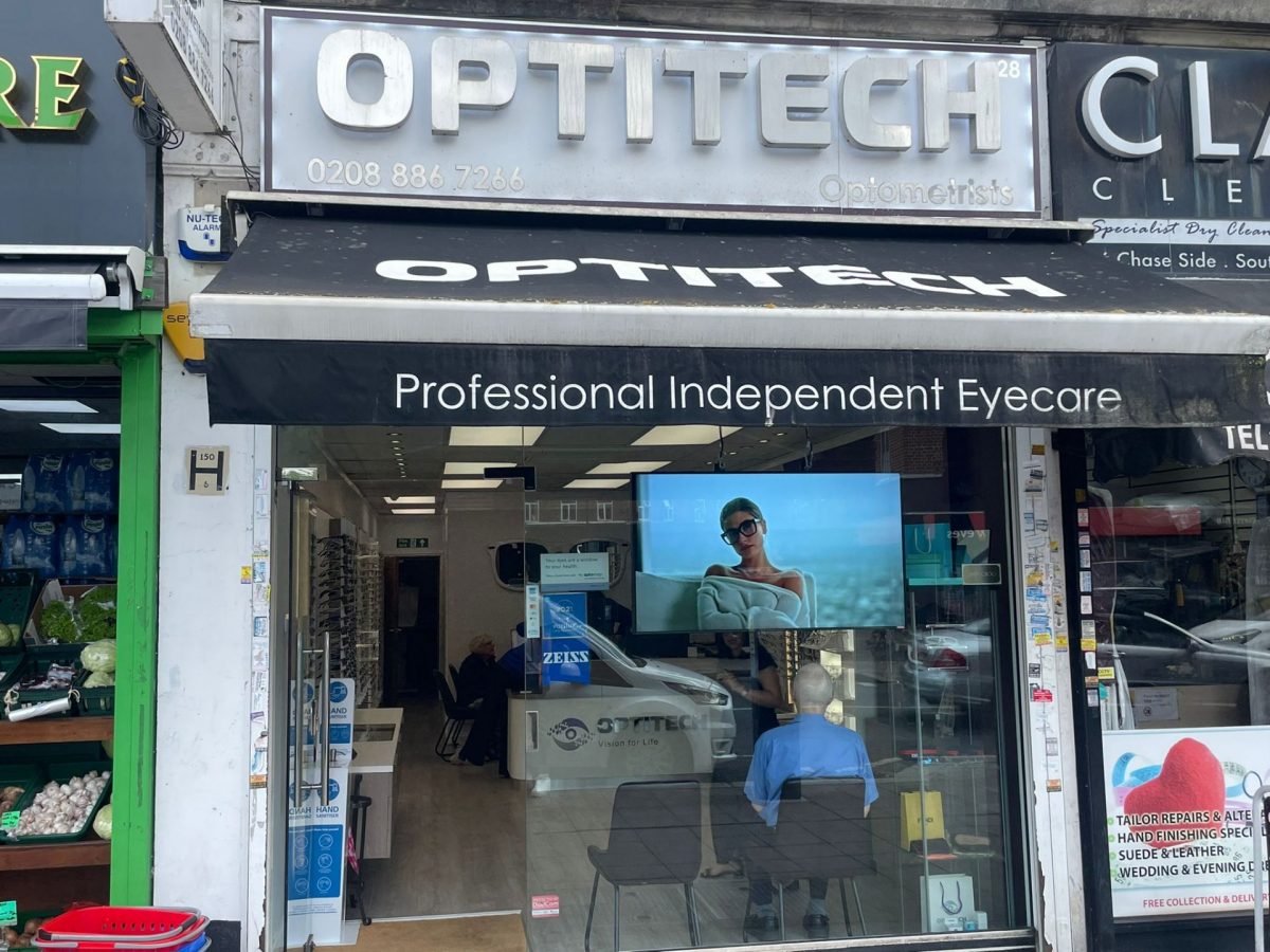 24/7 high-quality Digital Signage for Opticians | inVoke